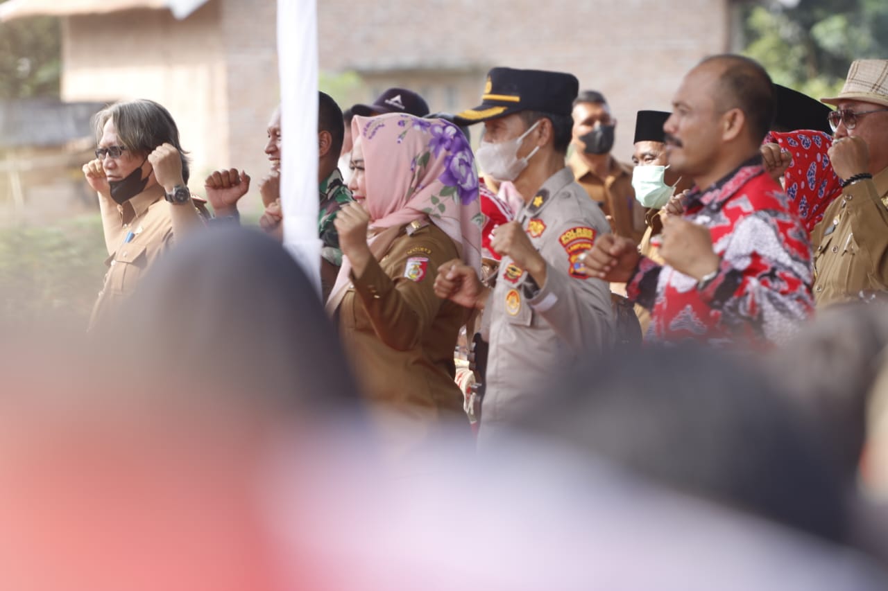 Hadiri Seminar KP2, Winarti Motivasi Masyarakat Gedung Meneng - MEDIA ...