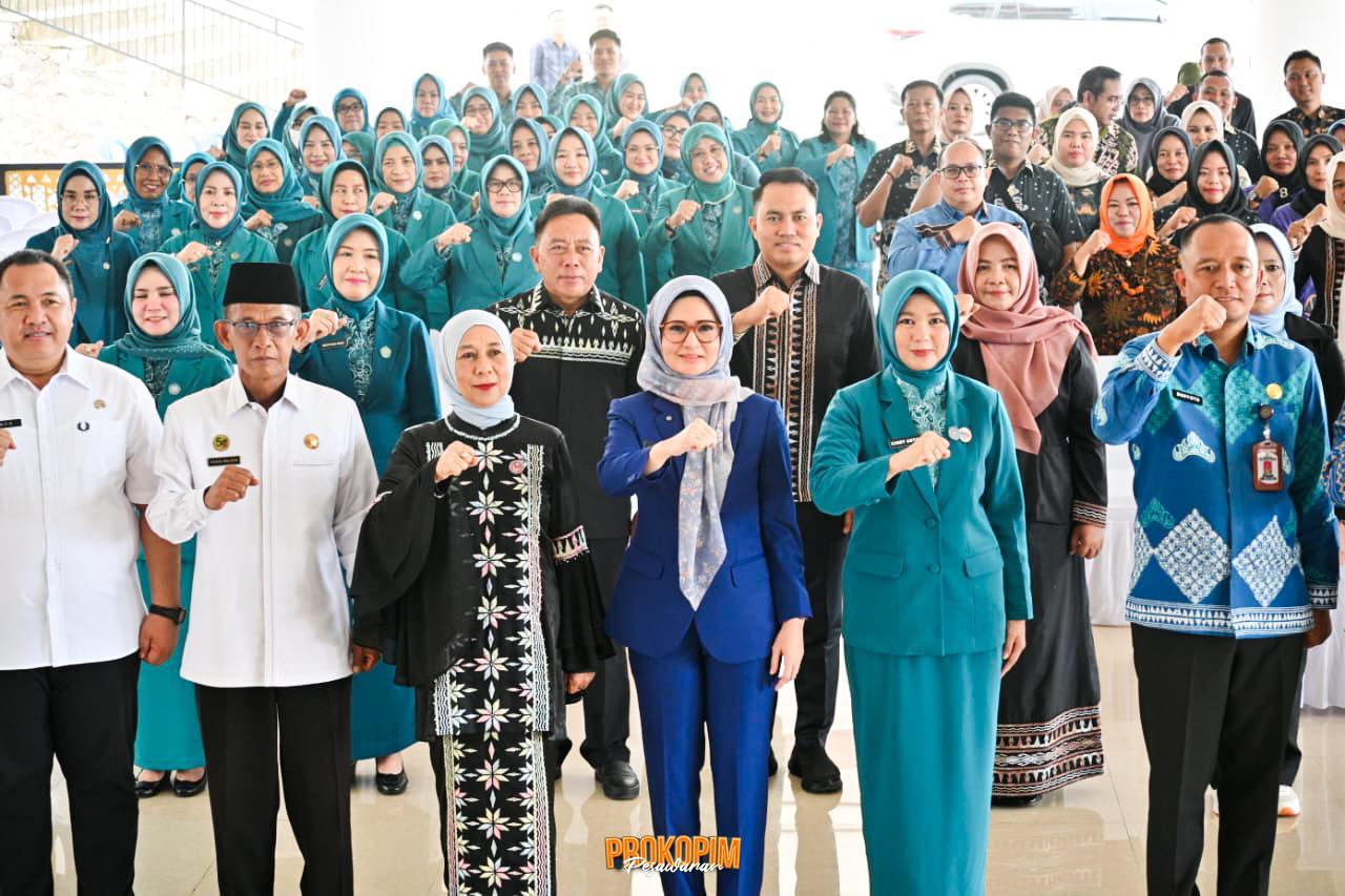 Menuju Indonesia Emas 2045, Bupati Nanda Lantik Organisasi Wanita se ...